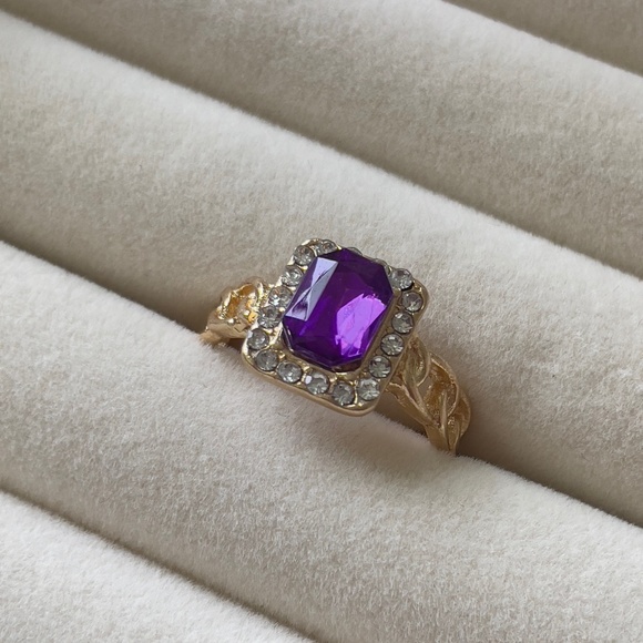 Jewelry | Brand New Limited Edition Vintage Finger Ring You Cant Miss ...